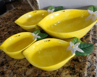 10 Strawberry Street Whimsical Citrus Ceramic Stackable Measuring Cups ...