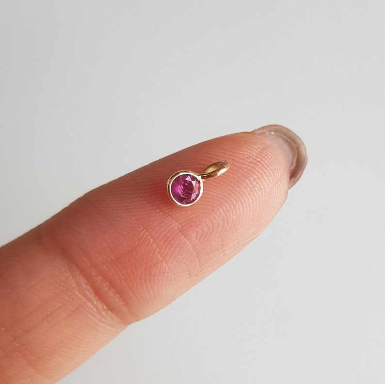 Ruby Charm/18k Solid Gold/round 3mm SMALL Ruby/lightweight - Etsy