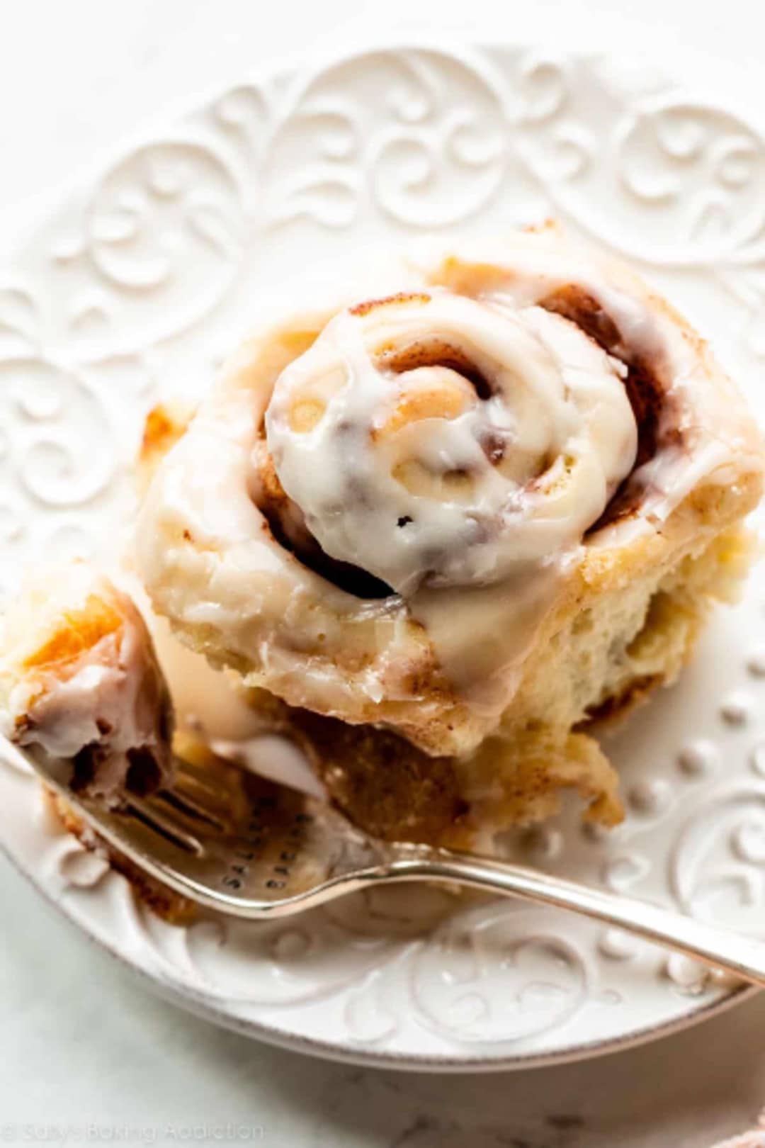 Cinnamon Rolls | Pack of 4, 6, 8 | Sweet Rolls | Cream Cheese Icing ...