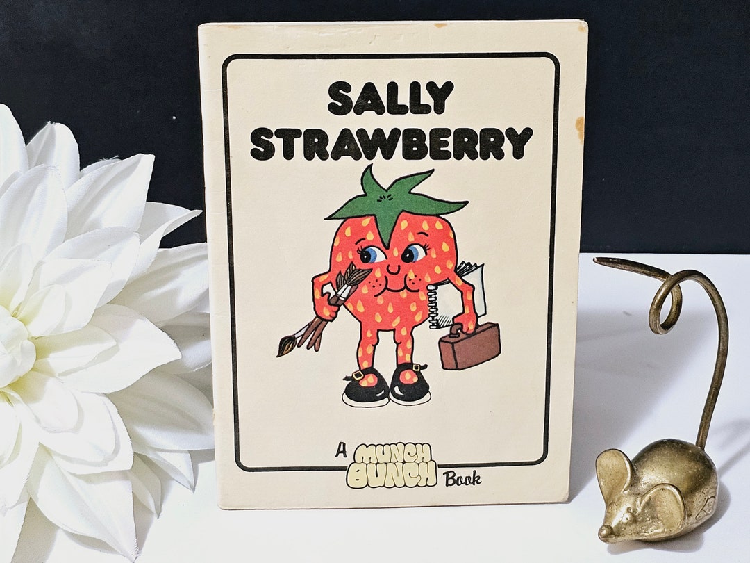 Vintage RARE 1979 the Munch Bunch First Edition Book SALLY STRAWBERRY ...