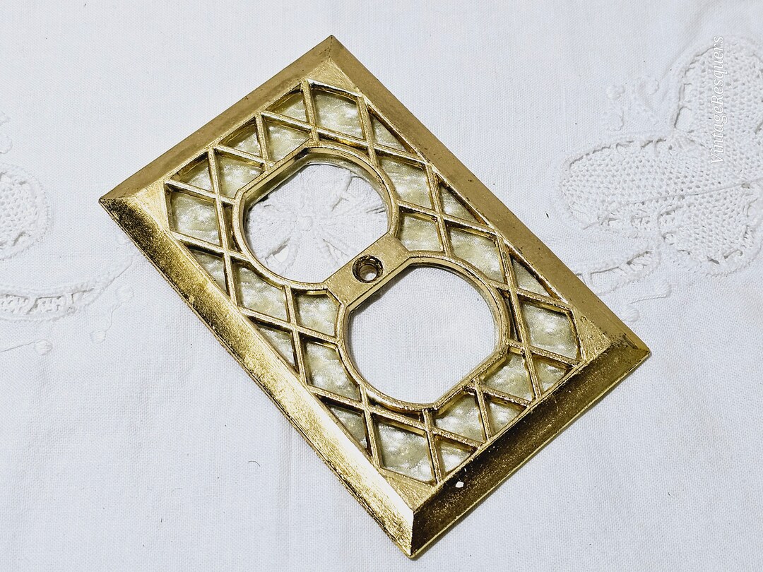 Vintage Metal Wall Outlet Plug Socket Plate Cover LR26707 Wall Plug ...