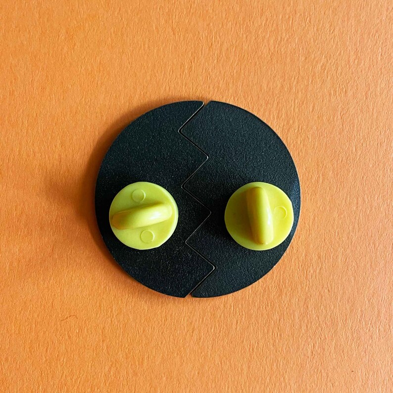 Legends of the Hidden Temple Medallion -- PINS (1.25"x) -- 2 Pieces - Etsy