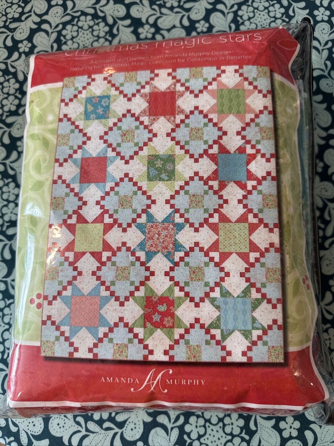 Christmas Magic Stars Quilt Kit by Amanda Murphy Crescendo Bernatex ...