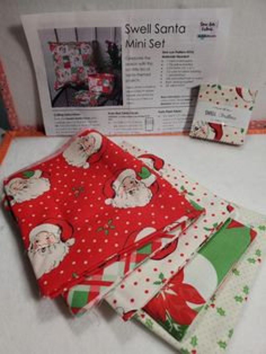 Swell Christmas Mini Quilt Kit Makes 1 Each, Mini Pillow, Mug Rug ...