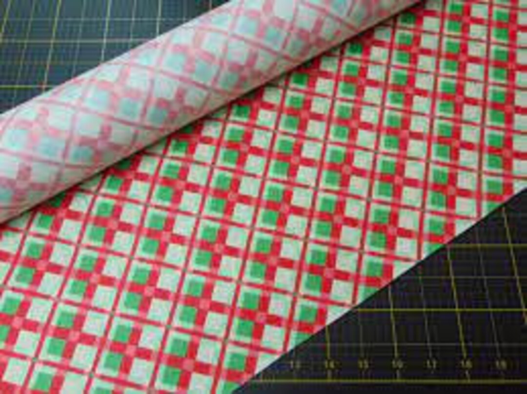 LAMINATED Cotton Swell Christmas Continuous HALF YARD Moda - Urban ...