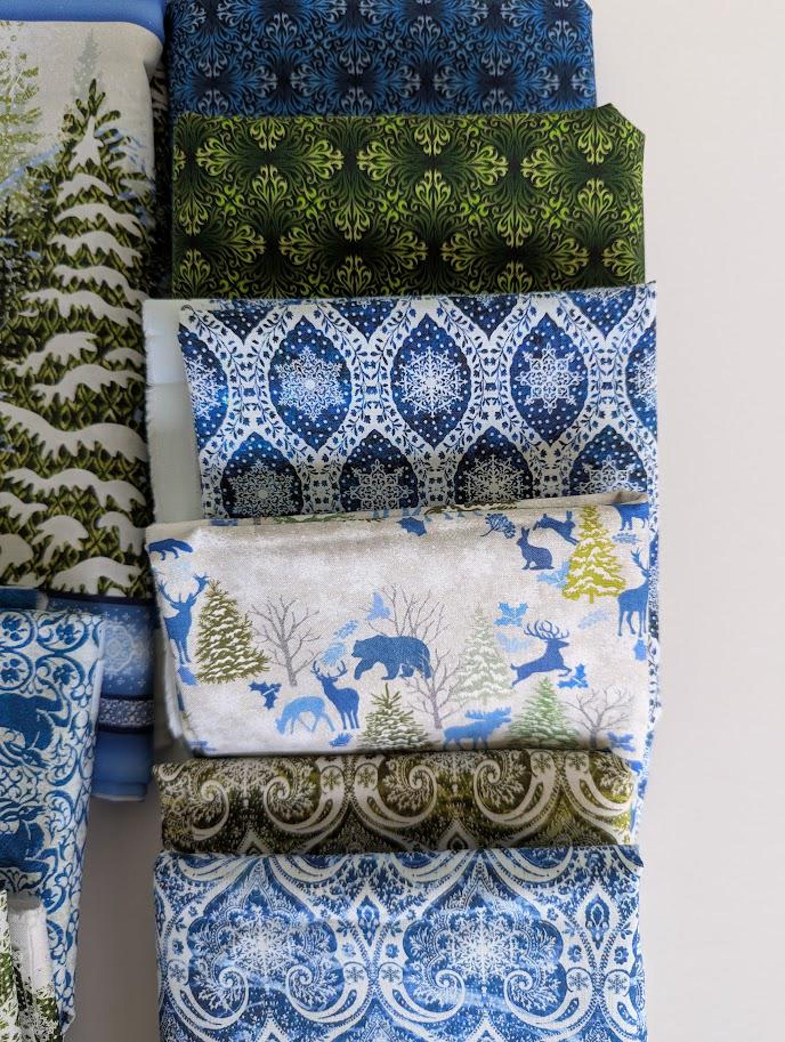 Nature's Christmas Quilt Kit 76x105" Jason Yenter Nature's Winter in ...