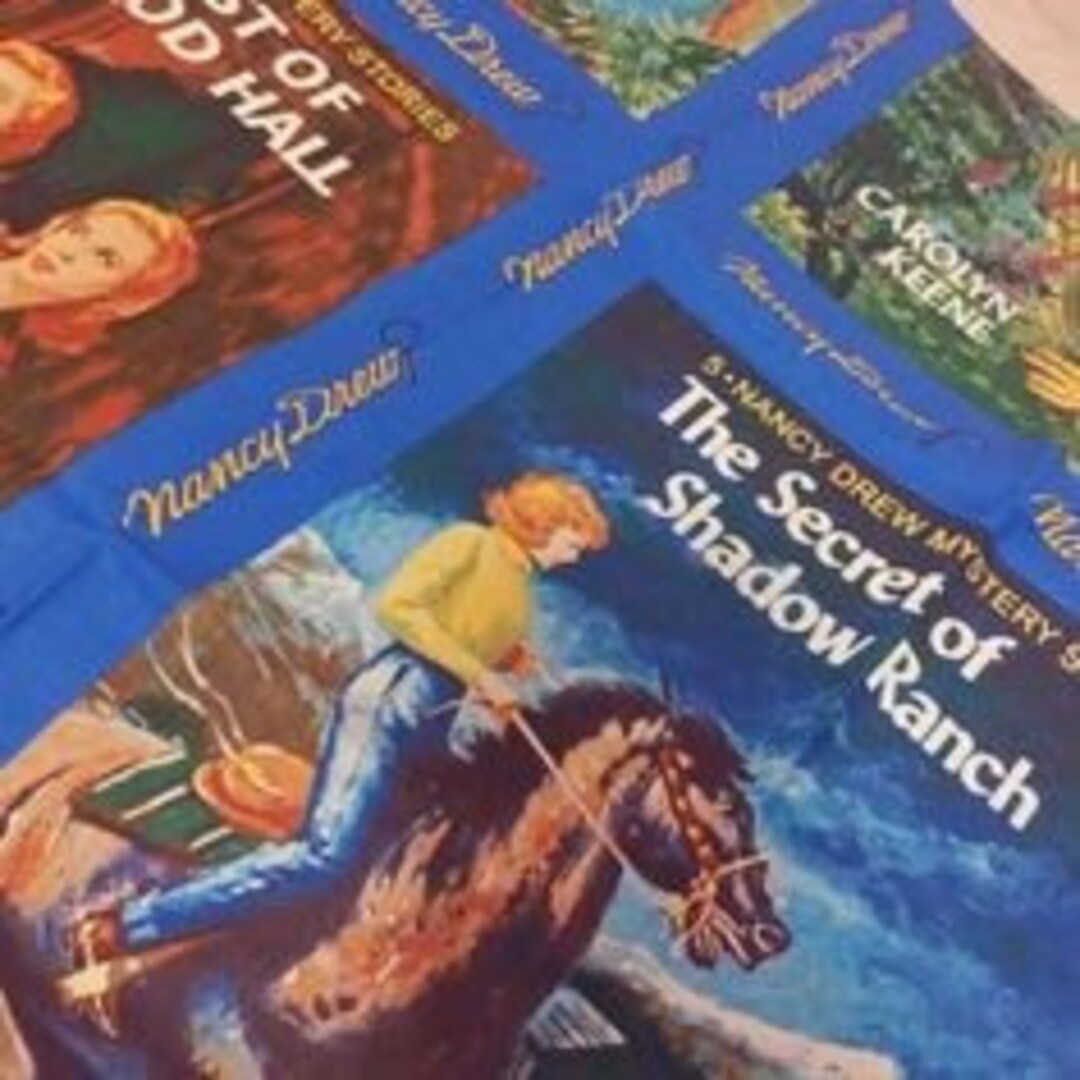 Get A Clue With Nancy Drew Panel Book Covers 23x44 6 Book Covers Moda ...