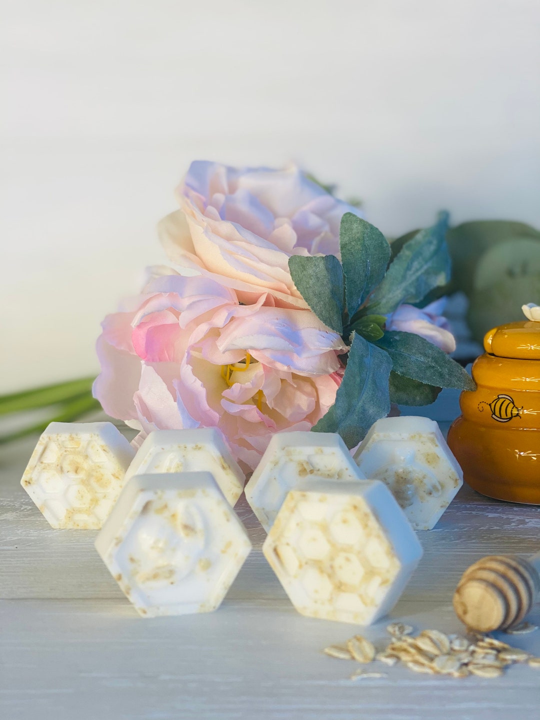 Honeycomb Oatmeal Soap: Set of 6 Handmade Honey Bee Soaps - Etsy