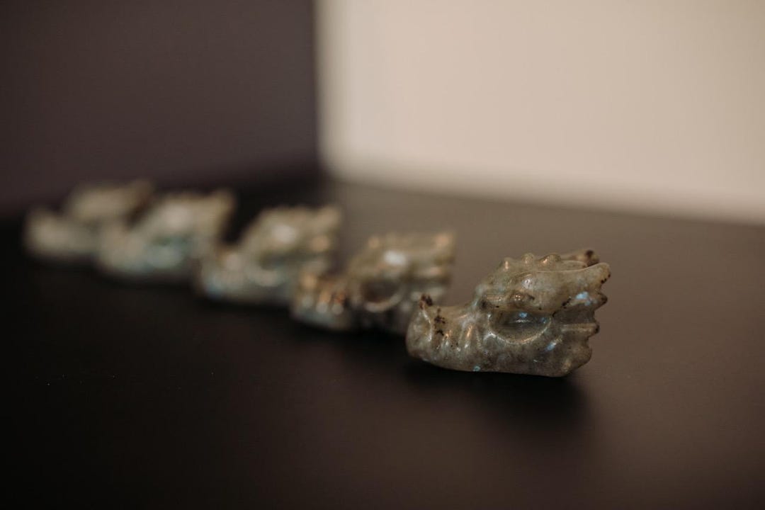 Labradorite Dragon Head Carving - Etsy