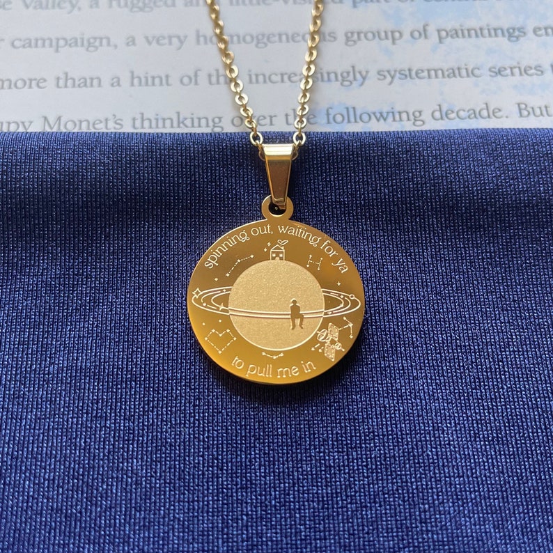 Spinning Out Necklace Engraved Circle Chain Pendant Necklace - Etsy