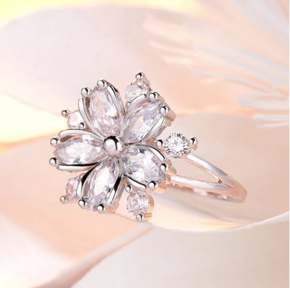 Elegant Fashion Sakura Princess Engagement Rings for Bride Elegant Fashion Sakura Princess Engagement Rings for Bride