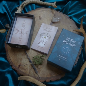 The Wild Wolf Tarot™ Second Edition - Etsy