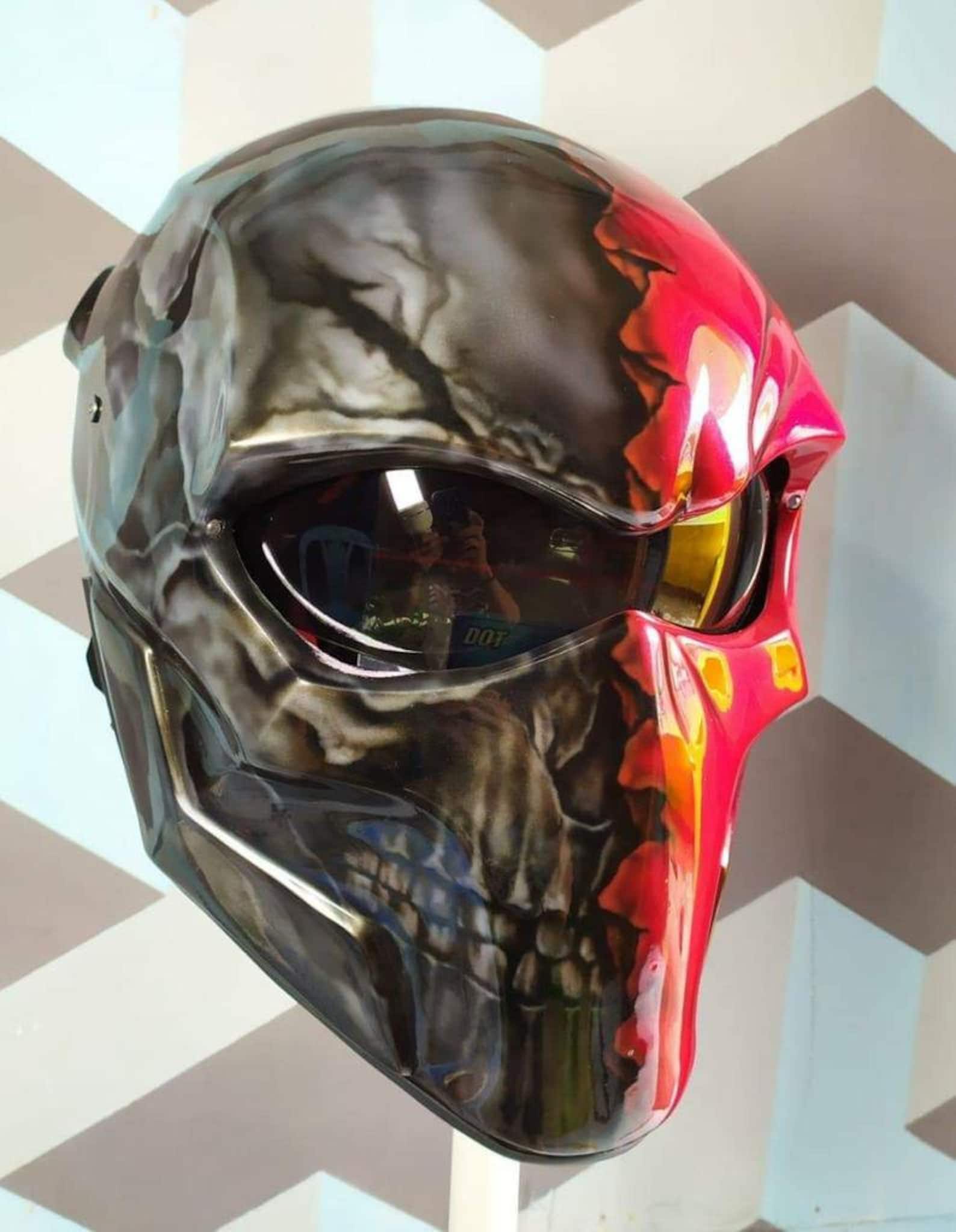 Deathstroke Two Face Motorcycle Helmet Custom DOT and ECE Approved ...