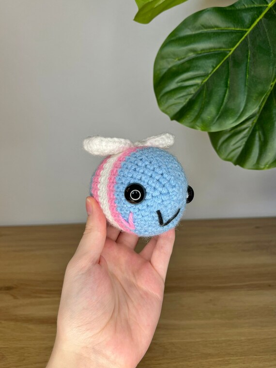 Toys LGBTQ Transgender Jumbo Crochet Amigurumi Pride Bee Pride Crochet ...