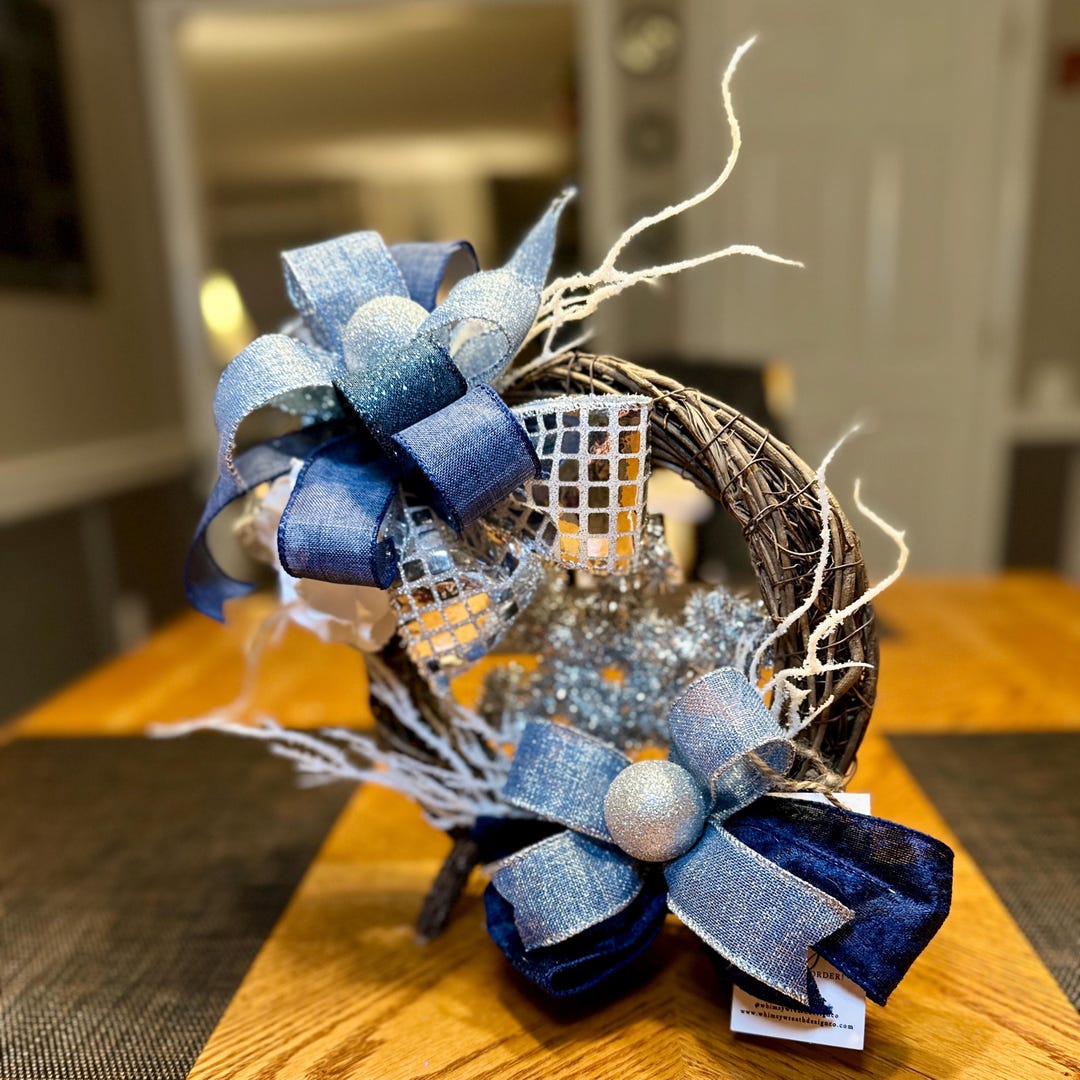 Winter Disco Ball Snowflake Stand up Wreath, Standing Grapevine Winter ...