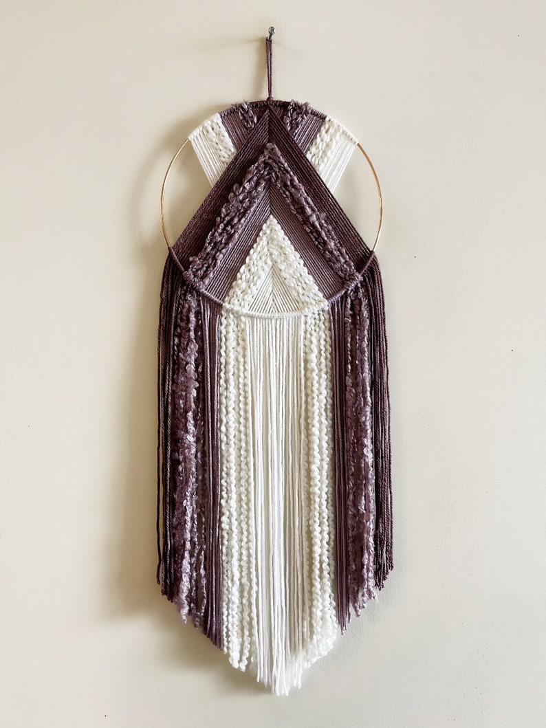 Arazzo da parete con cerchio di lana viola e bianco, arredamento boho ...
