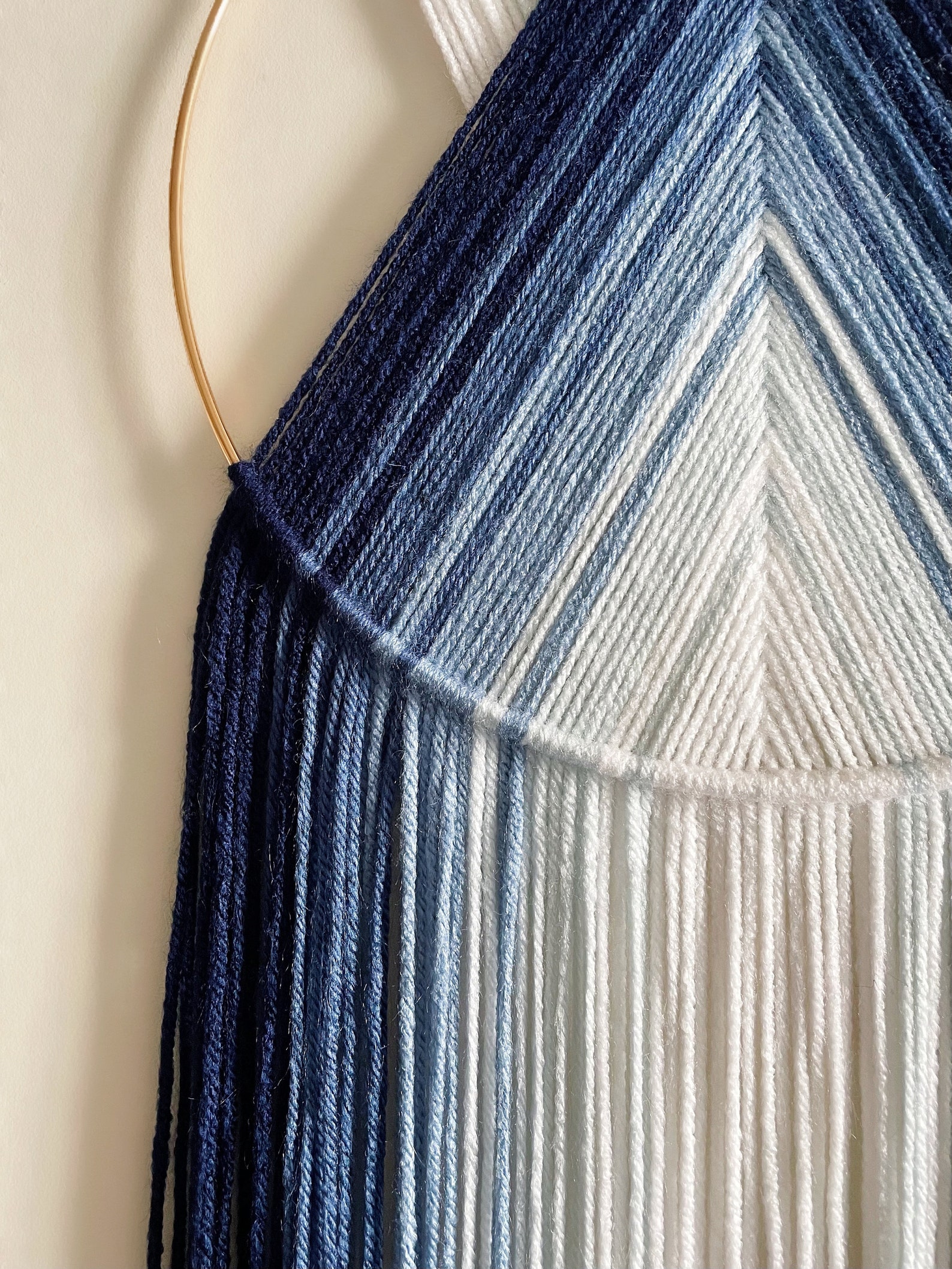 Blue and White Fading Ombre Yarn Hoop Wall Hanging / Macrame - Etsy