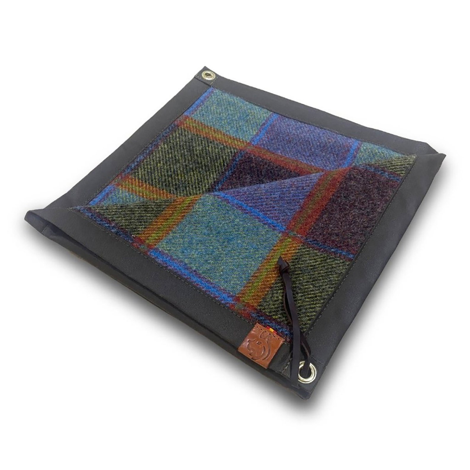 Oilskin & Wool Mats - Artisanal Bushcraft and Camping Waxed Cotton ...