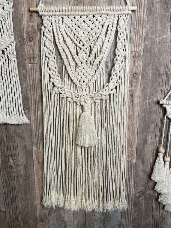 Macramé Decoration With Combed Cord - Etsy