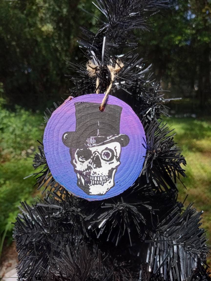 Dapper Skull Gothic Horror Wood Slice Christmas Ornament - Etsy