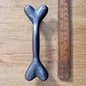 FORÉT Dog Bone Handle Rustic Hand Shape Hand Forged Door Cupboard Knob ...