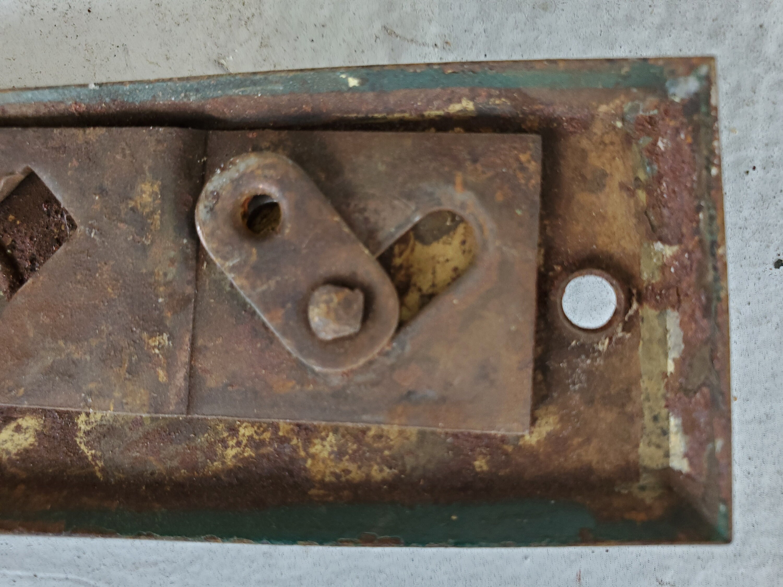 Vintage Set of 2 Key Plates - Etsy