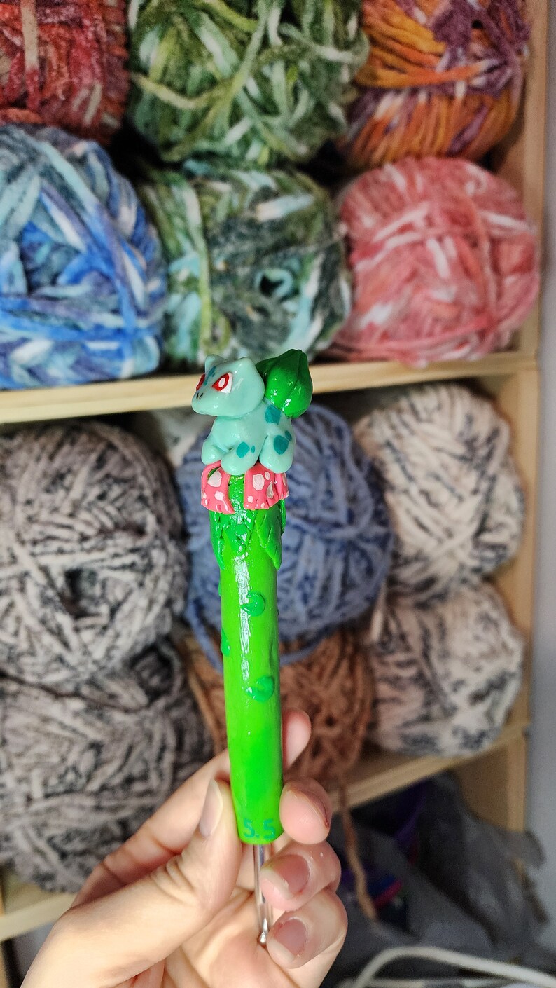 Ergonomic Crochet Hook, Bulbasaur Crochet Hook, Pokemon - Etsy