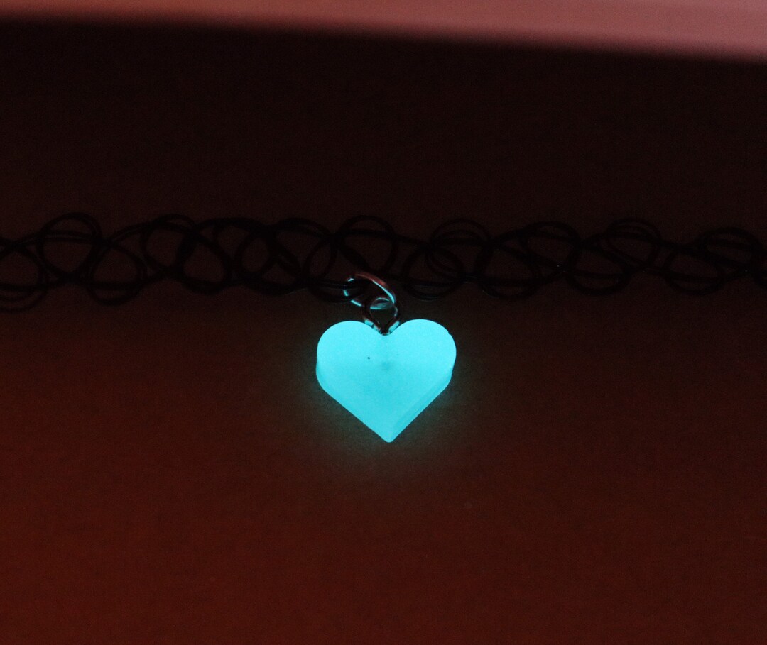 Blue Glow Heart Choker Necklace Retro Tattoo Choker W/ Handmade Resin ...
