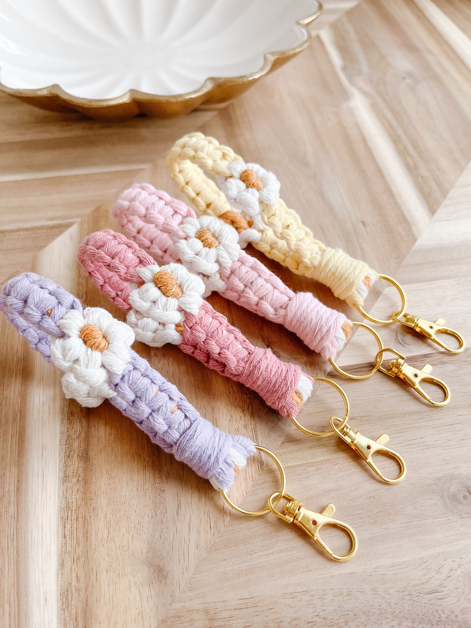 Mini Macrame Wristlet Finger Loop Keychain macrame Finger Loop Daisy Macrame Wristlet Macrame ...