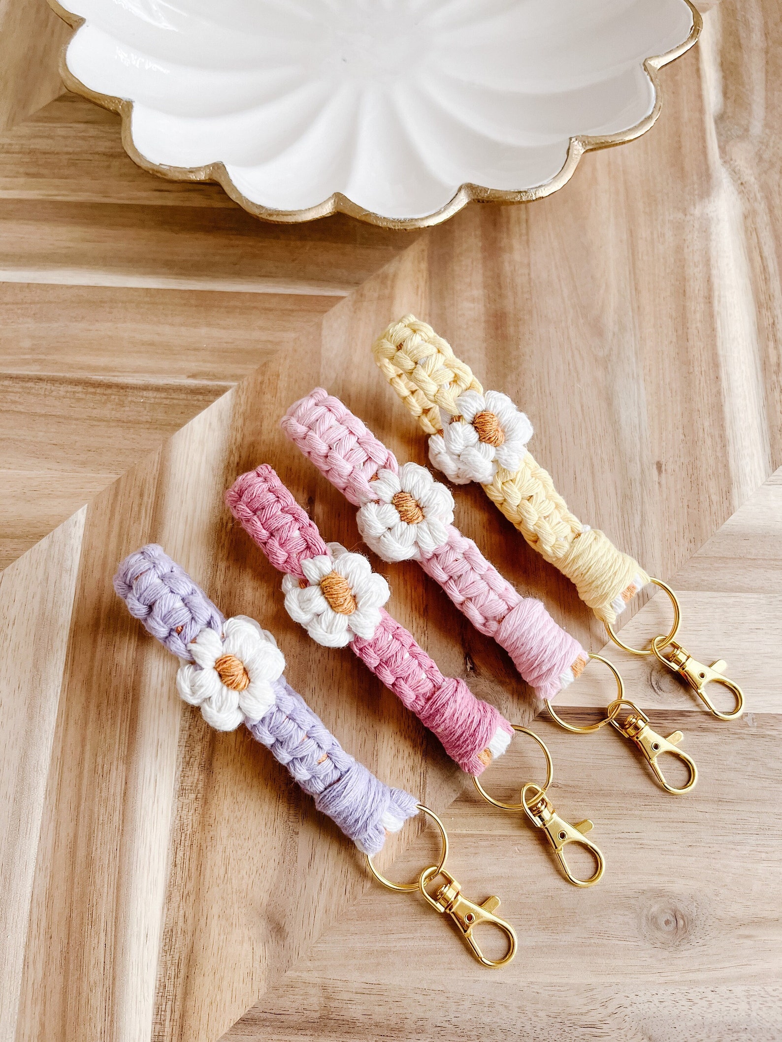 Mini Macrame Wristlet Finger Loop Keychain macrame Finger Loop Daisy Macrame Wristlet Macrame ...