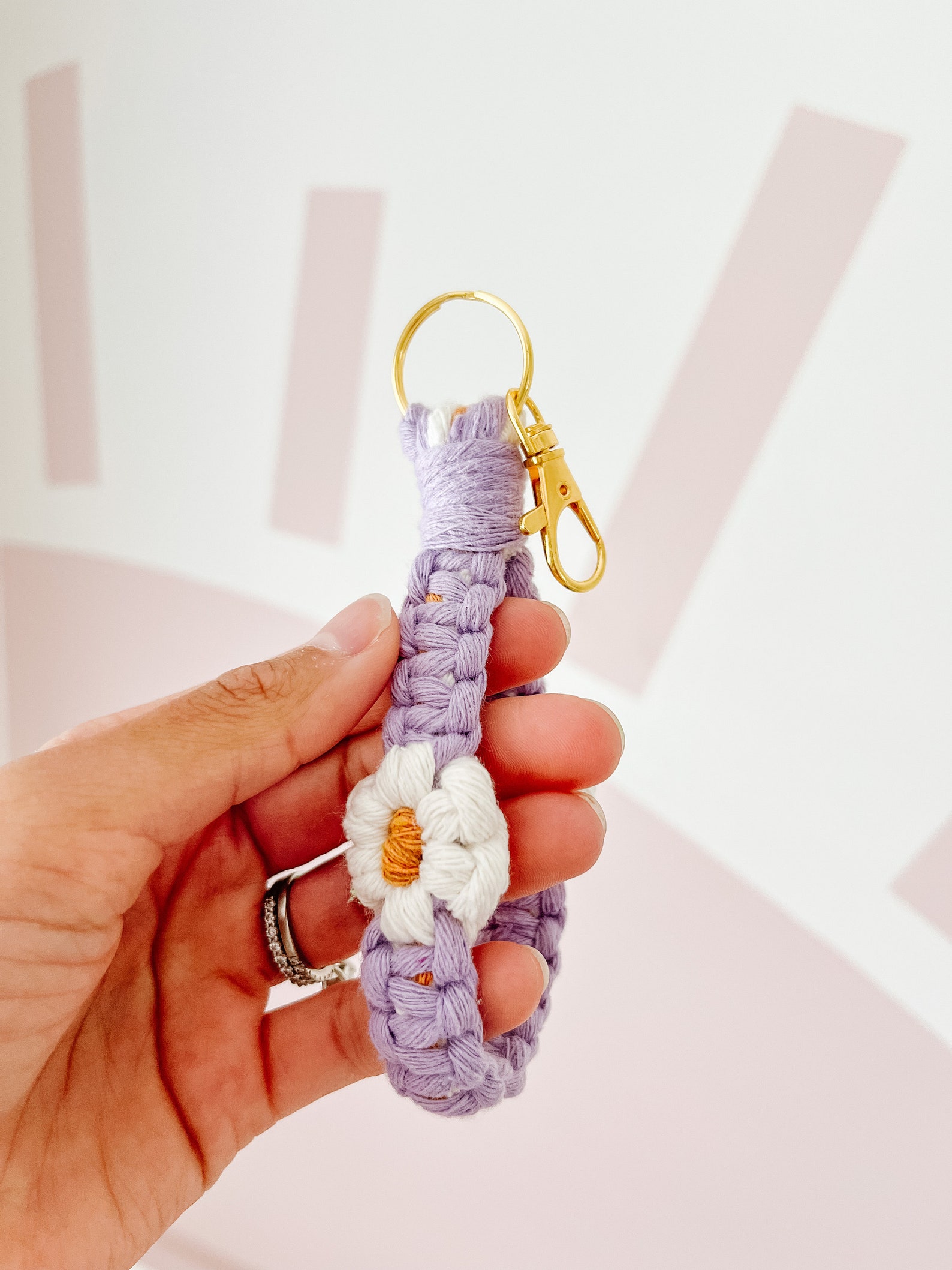 Mini Macrame Wristlet Finger Loop Keychain macrame Finger Loop Daisy Macrame Wristlet Macrame ...