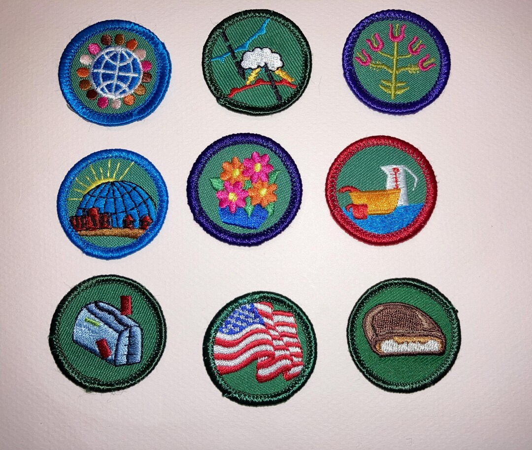 VINTAGE RETIRED GS Junior Badges - Etsy