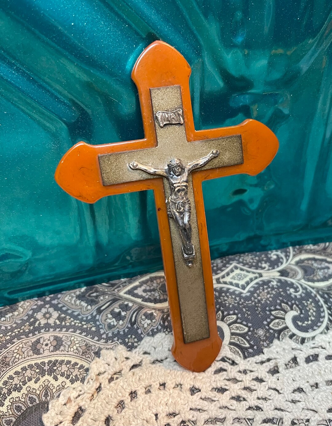Vintage Small Plastic and Metal Crucifix- Wall Hanging - Showing It’s ...