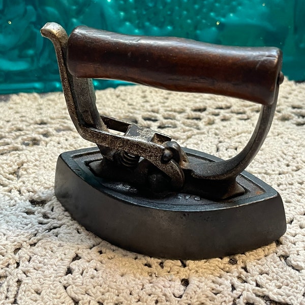 Antique Clothes Iron - Etsy