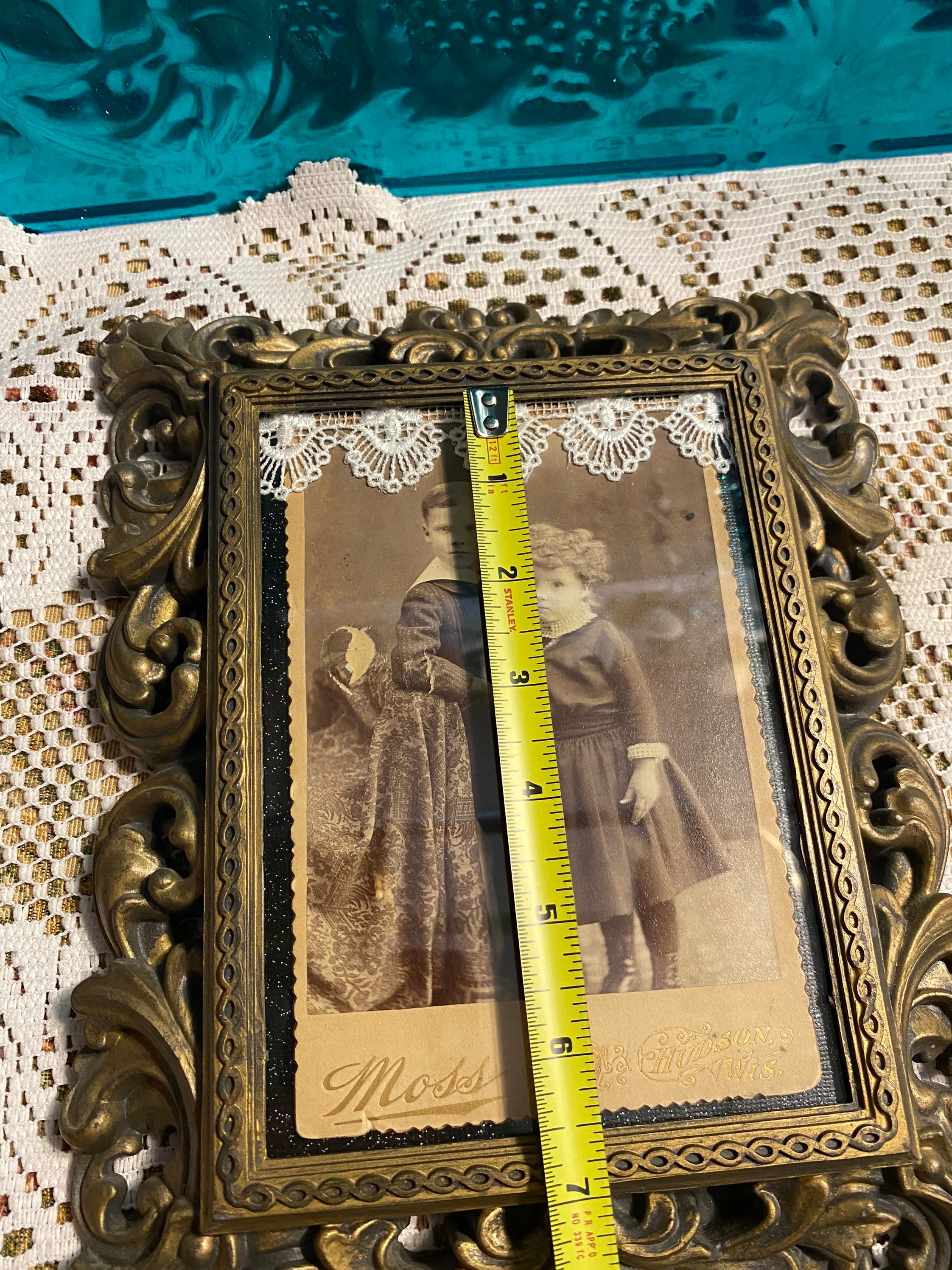 Antique Victorian photo / cabinet card children in ornate | Etsy