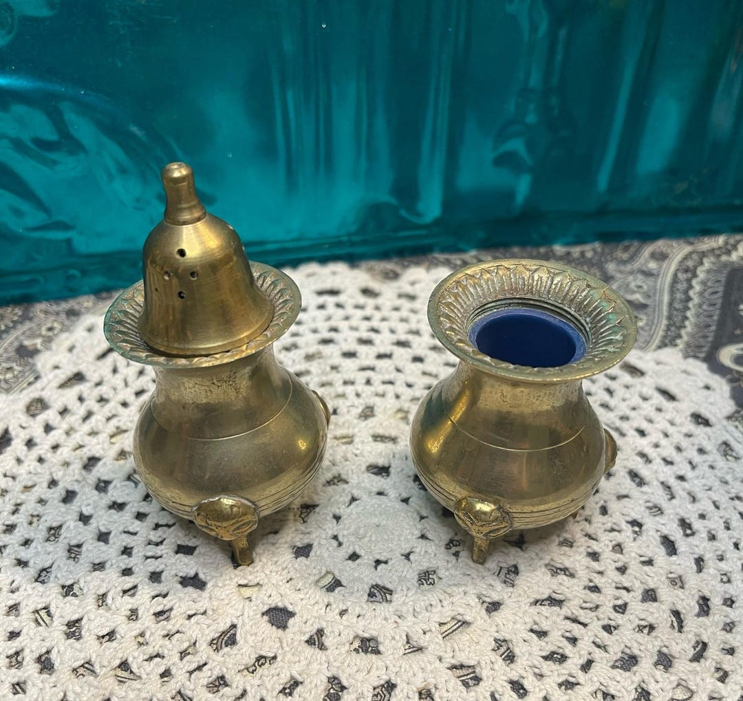 Vintage Salt - Pepper Shaker Cauldron With Face Details on Legs- One ...