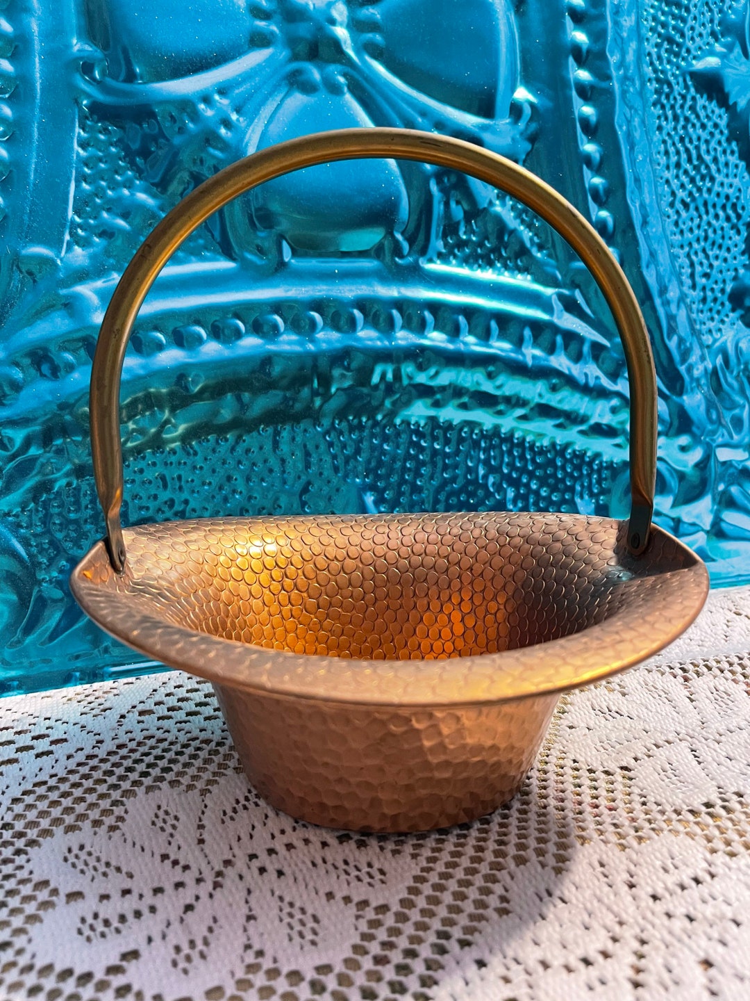 Vintage Hammered Copper Basket With Brass Handle - Etsy
