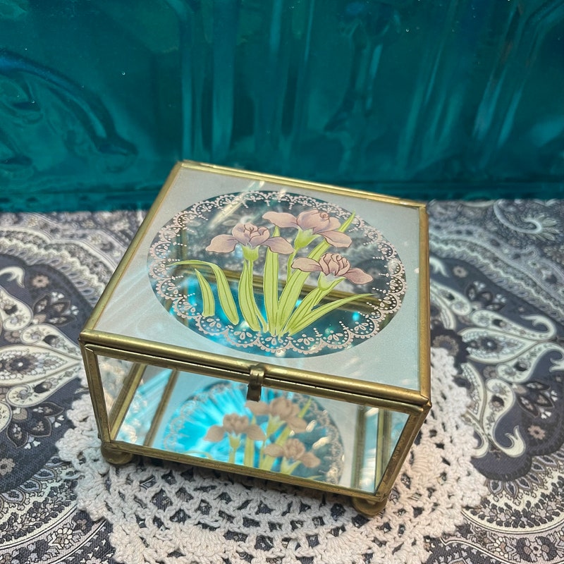 Vintage Glass Box - Etsy
