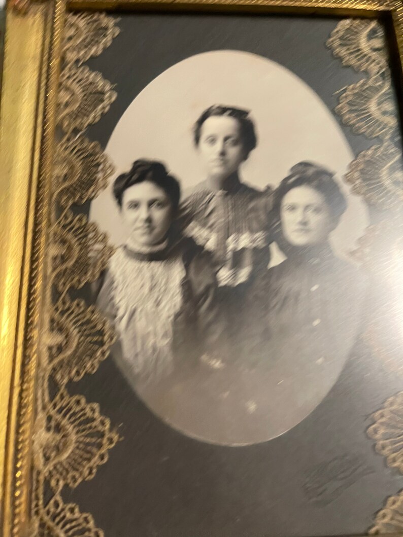 Antique Victorian Photo/ Cabinet Card in Ornate Gold Frame | Etsy