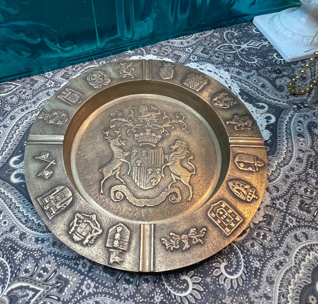 Vintage Brass Crest Tray or Large Ashtray- No Hanger- Aged - Etsy