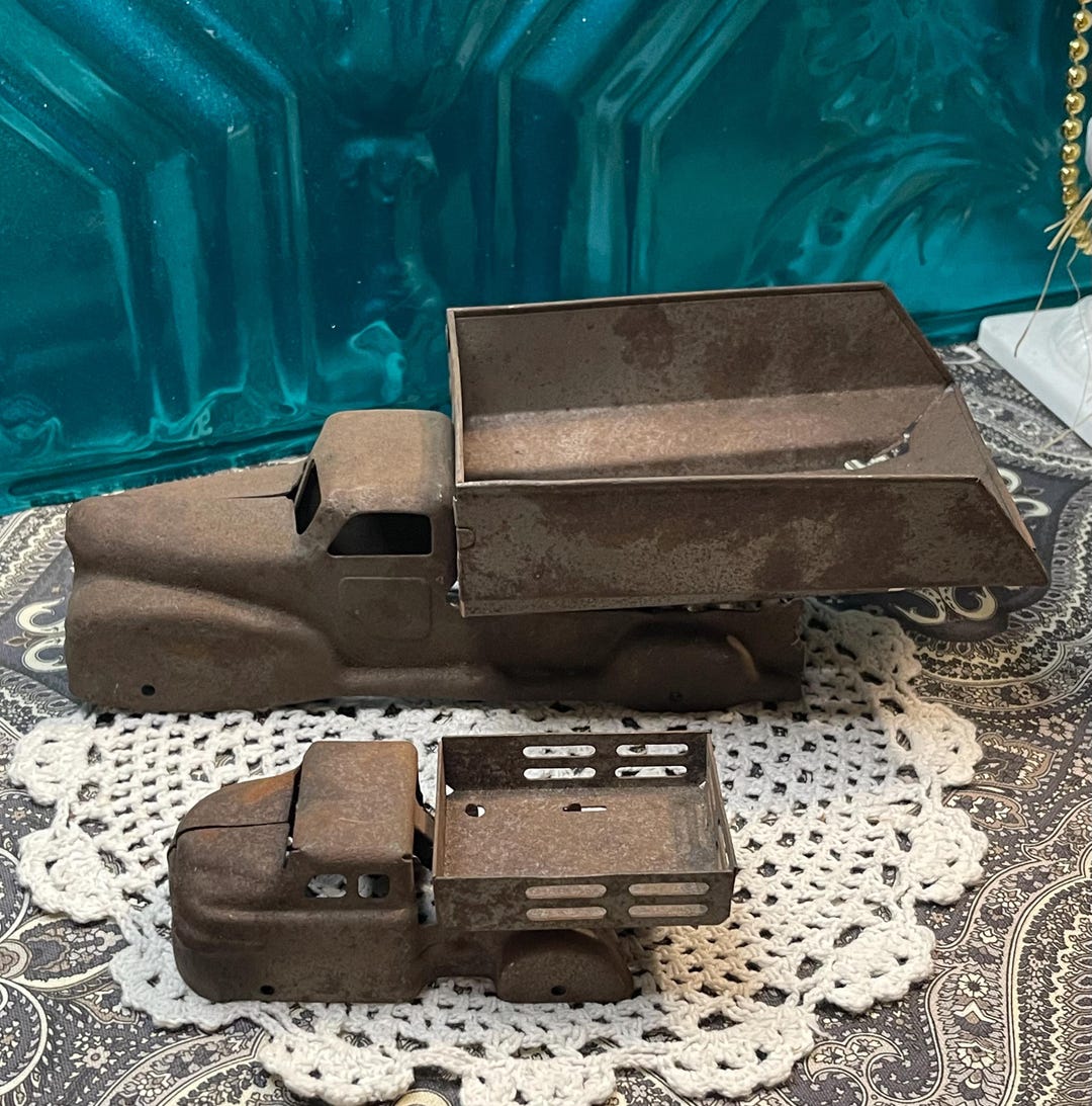 Vintage Rusted Metal Toy Trucks - Set of 2 - Tops Only - Etsy