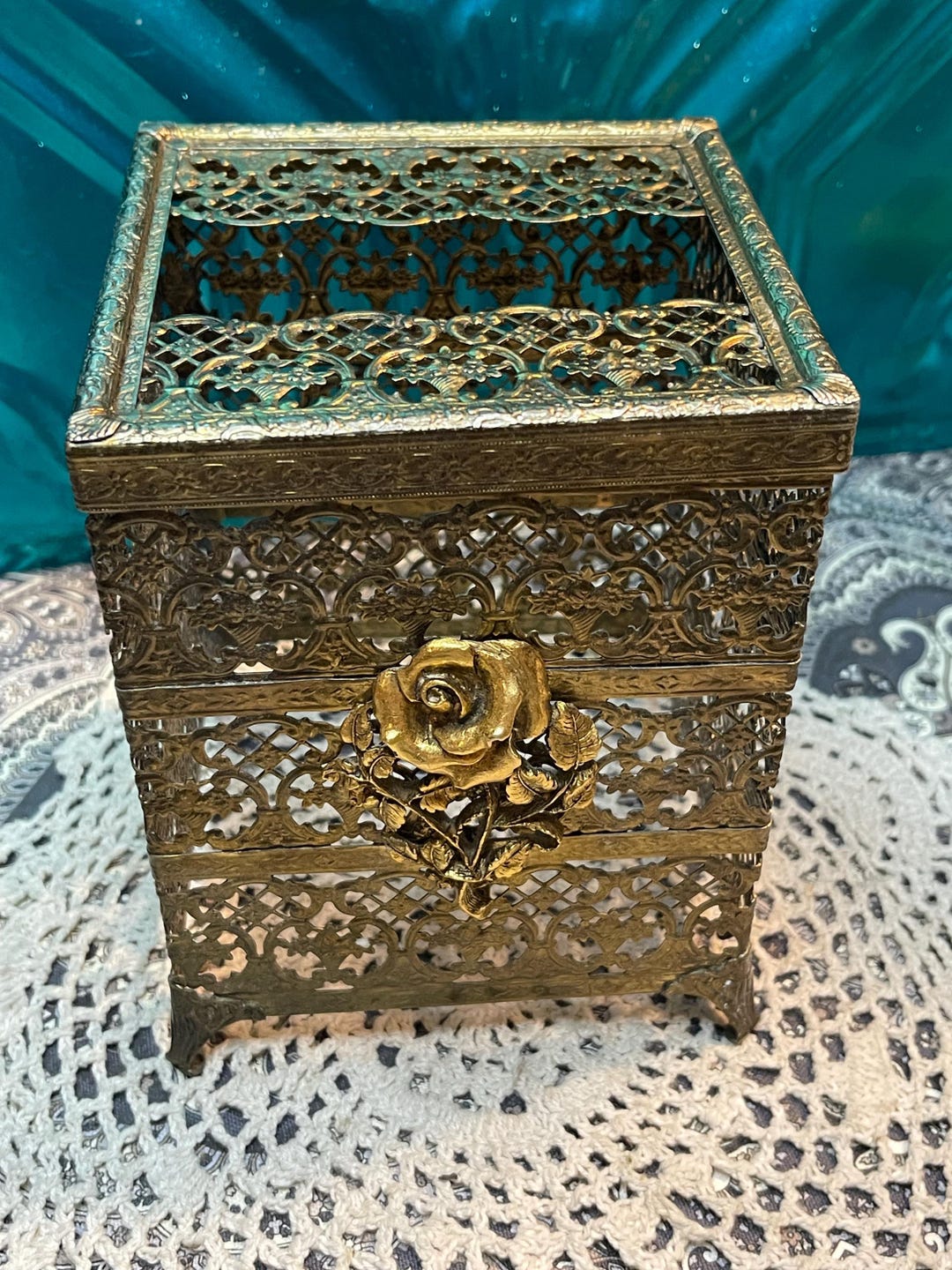 Vintage Footed Filigree Gold Tone Metal Tissue Box Holder With Rose ...