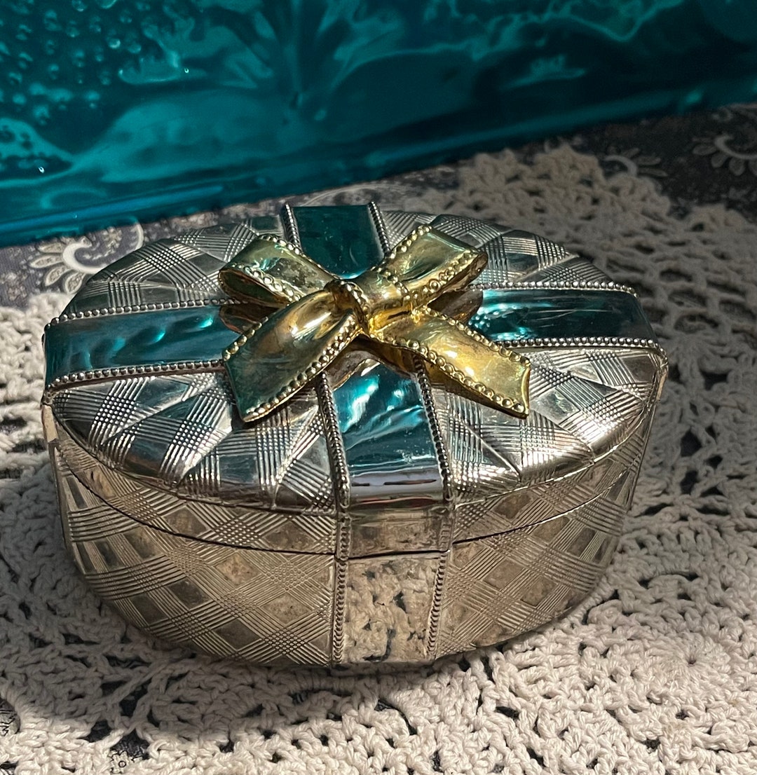 Vintage Heavy Gift Shaped Silver Tone With Gold Tone Bow- Jewelry Box ...