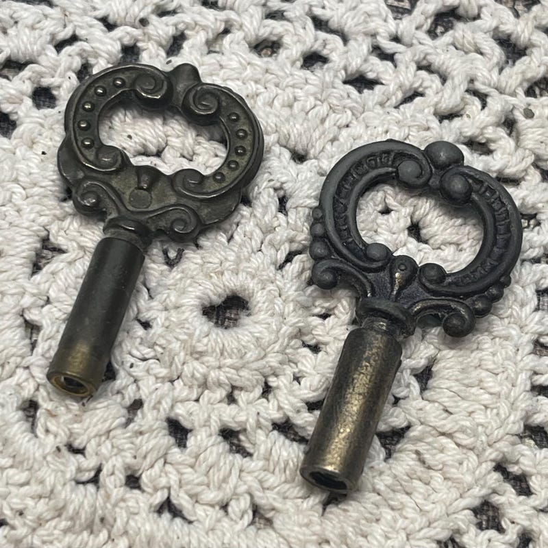 Vintage Antique Lamp Key - Etsy