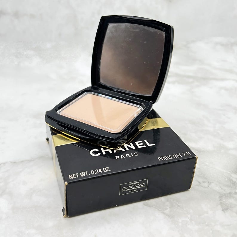 CHANEL, Perfecting Powder, Luxury Refillable Face Powder, Vintage ...