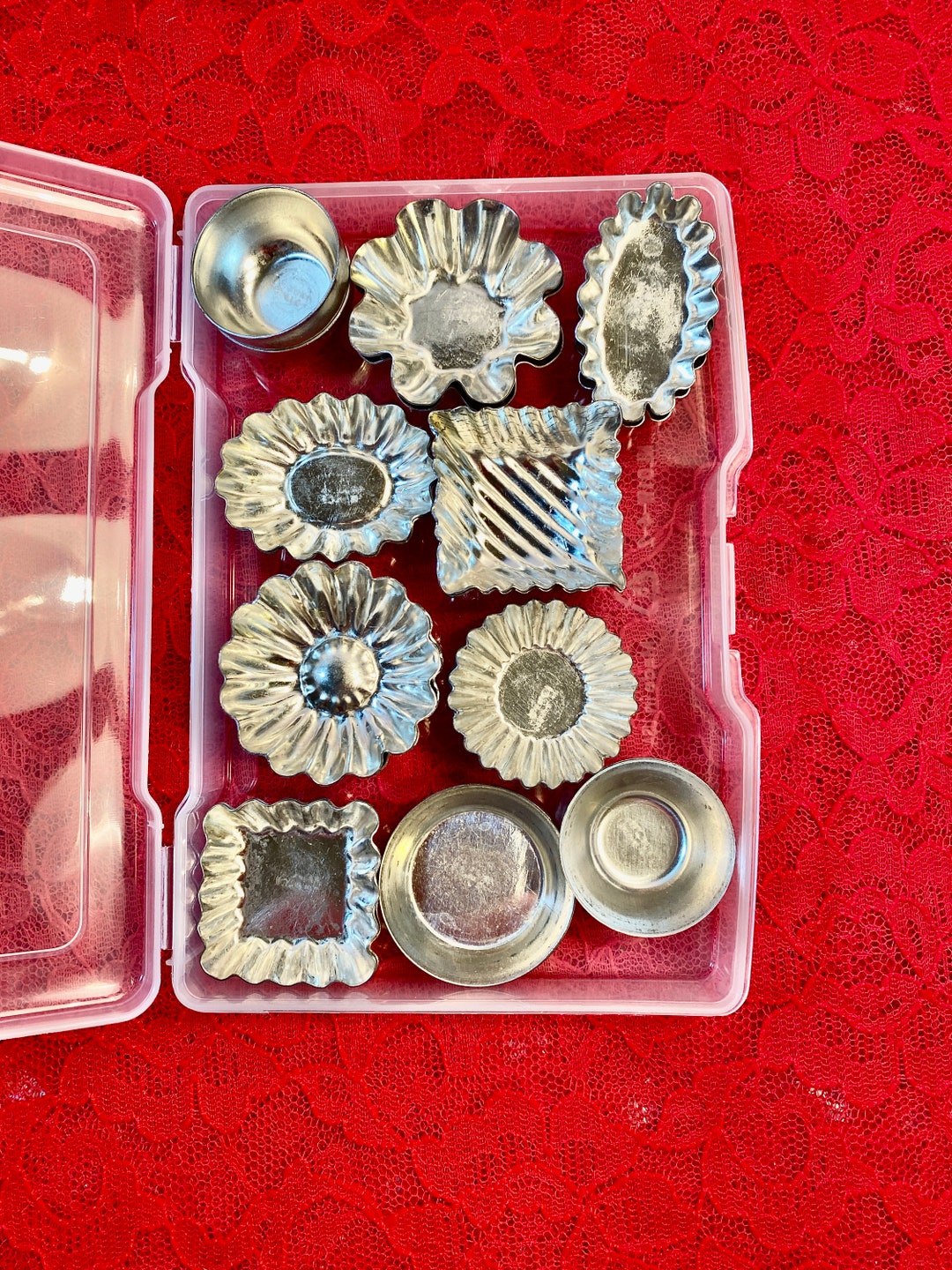 Wonderful Set of 20 Assorted Candy Molds, Perfect for Holiday Candies ...