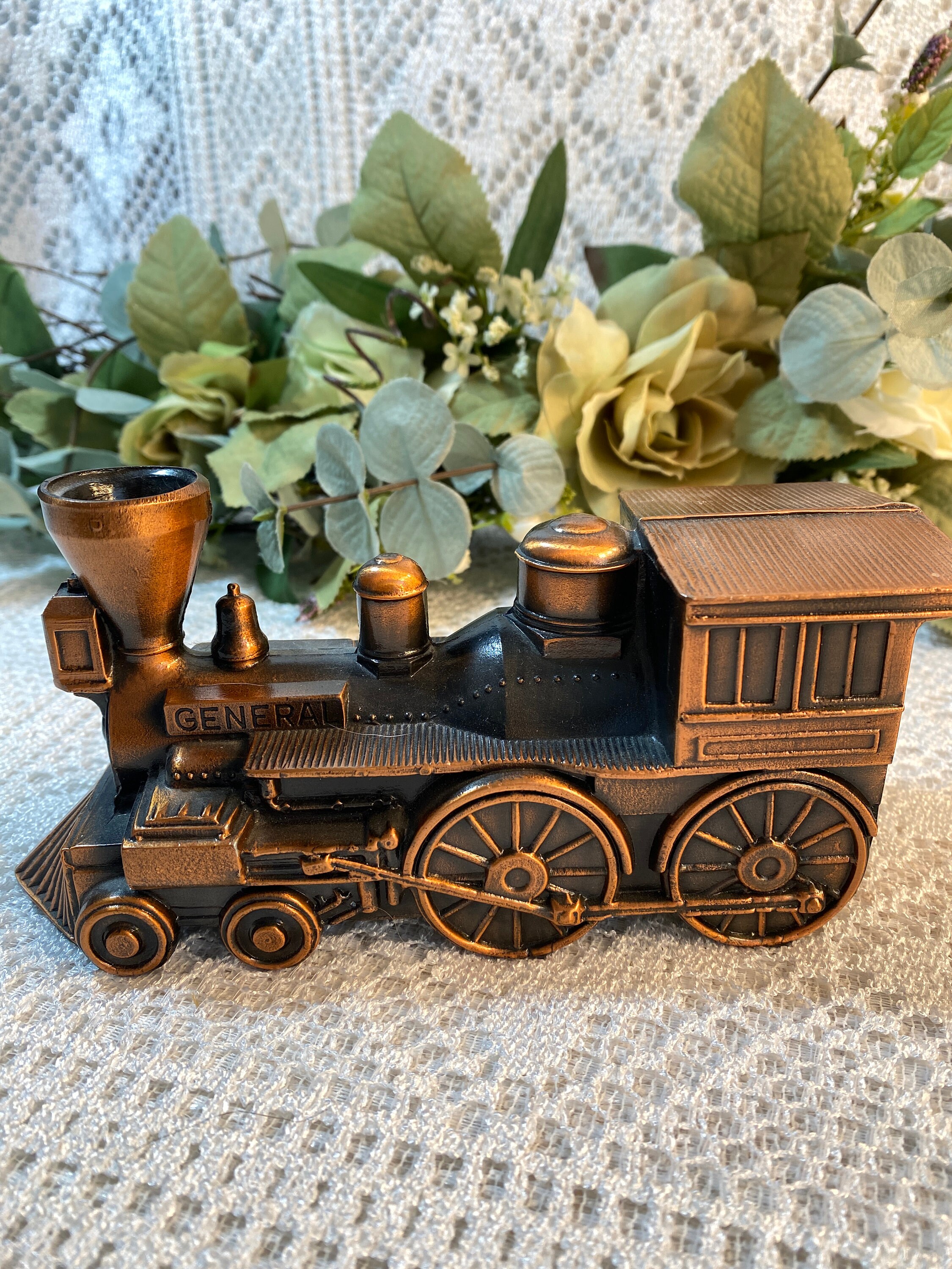 Vintage Die Cast general Locomotive and W.&A.R.R. Wood Tender Car Banks ...