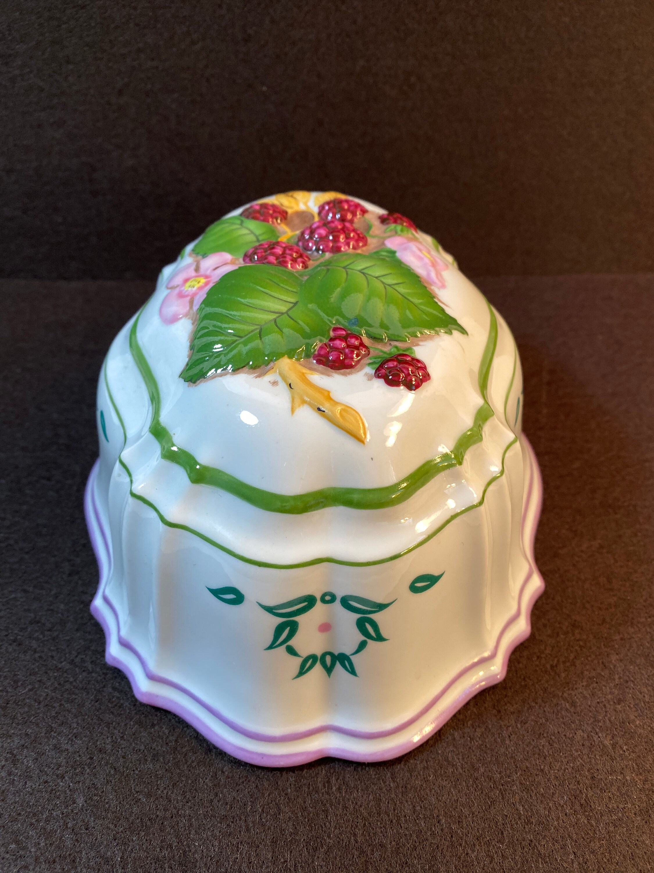 1986 Franklin Mint "le Cordon Bleu" Ceramic Mold With Raspberries ...