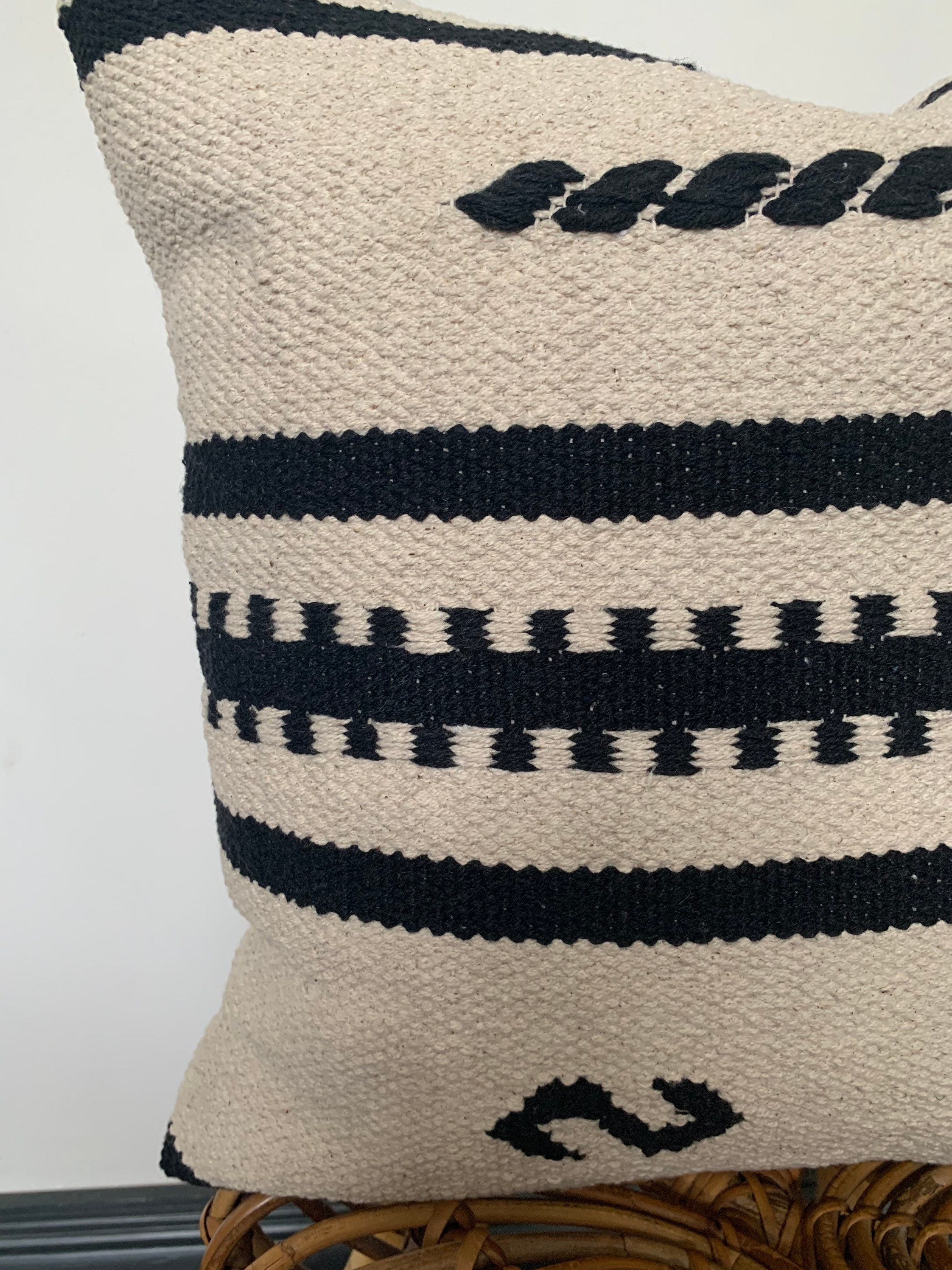 Scandi Cushion Black and White Cushion Ethnic Cushion Kilm - Etsy UK