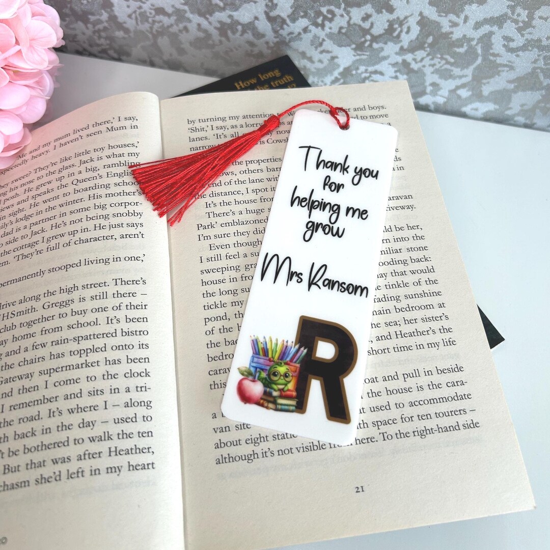 Personalised Teacher Initial Bookmark| Thank You for Helping Me Grow ...